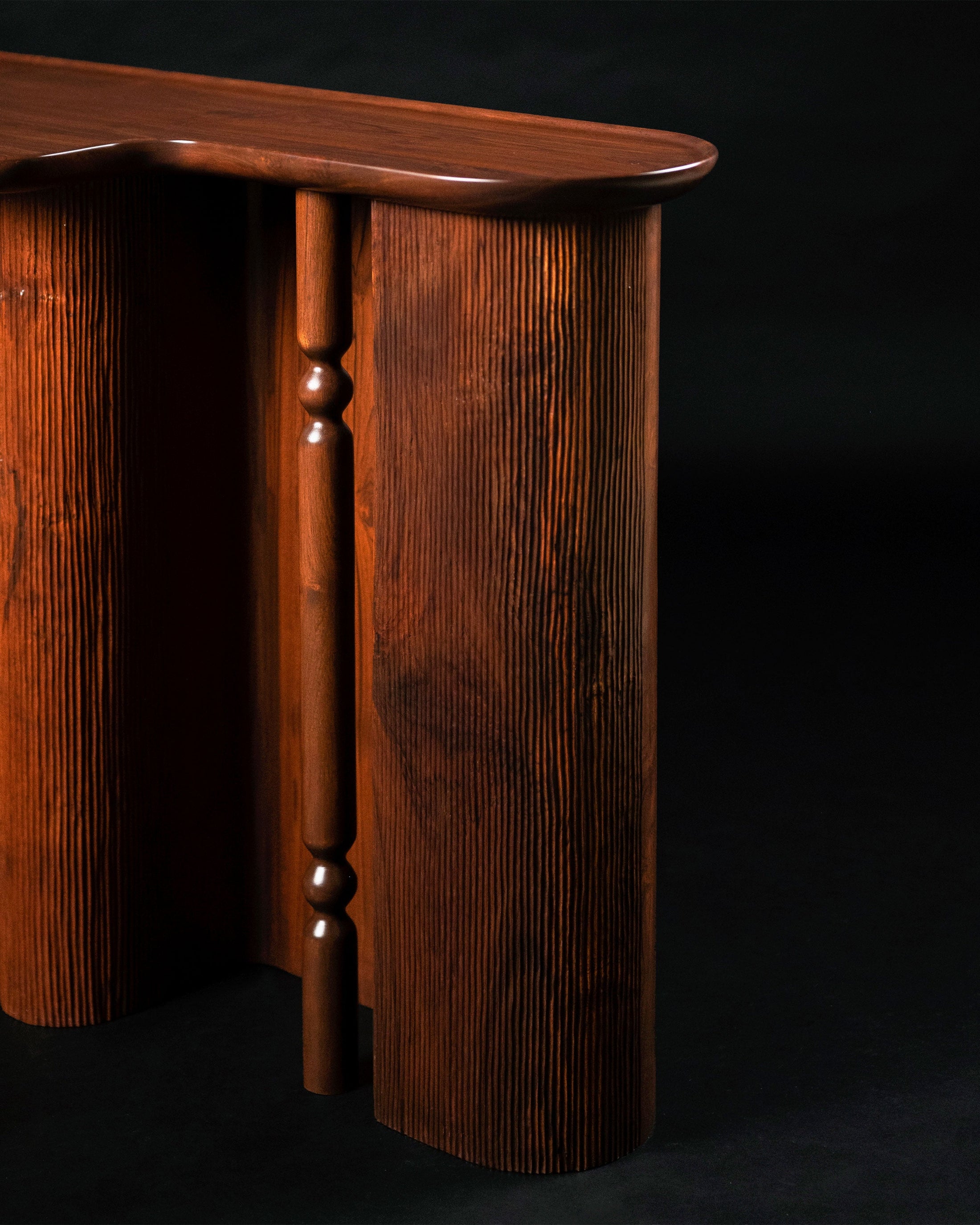 Ridge Console Table – Studio Indigene